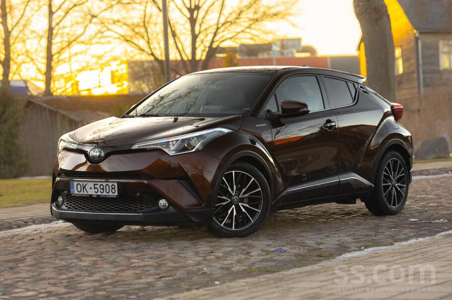 Коричневый Тойота C-HR 2017 в Елгава, объемом двигателя 1.80 л и пробегом 220 тыс. км за 15900 €, фото 1 на AUTOMOTO.COM.LV