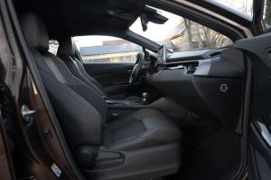 Brūns Toyota C-HR 2017 Jelgava, ar dzinēja tilpumu 1.80 L un nobraukumu 220 tūkst. km par 15900 €, foto 9 vietnē AUTOMOTO.COM.LV
