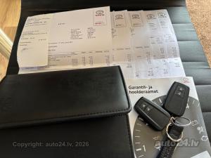 Brown Toyota C-HR 2017 in Paide, with an engine capacity of 1.20 L and mileage of 140 thousand km for 12890 €, photo 30 on AUTOMOTO.COM.LV