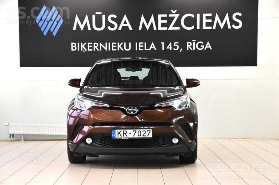 Brūns Toyota C-HR 2017 Rīga, ar dzinēja tilpumu 1.20 L un nobraukumu 112 tūkst. km par 14990 €, foto 3 vietnē AUTOMOTO.COM.LV