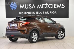 Brūns Toyota C-HR 2017 Rīga, ar dzinēja tilpumu 1.20 L un nobraukumu 112 tūkst. km par 14990 €, foto 7 vietnē AUTOMOTO.COM.LV