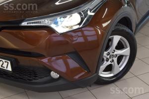 Brūns Toyota C-HR 2017 Rīga, ar dzinēja tilpumu 1.20 L un nobraukumu 112 tūkst. km par 14990 €, foto 11 vietnē AUTOMOTO.COM.LV