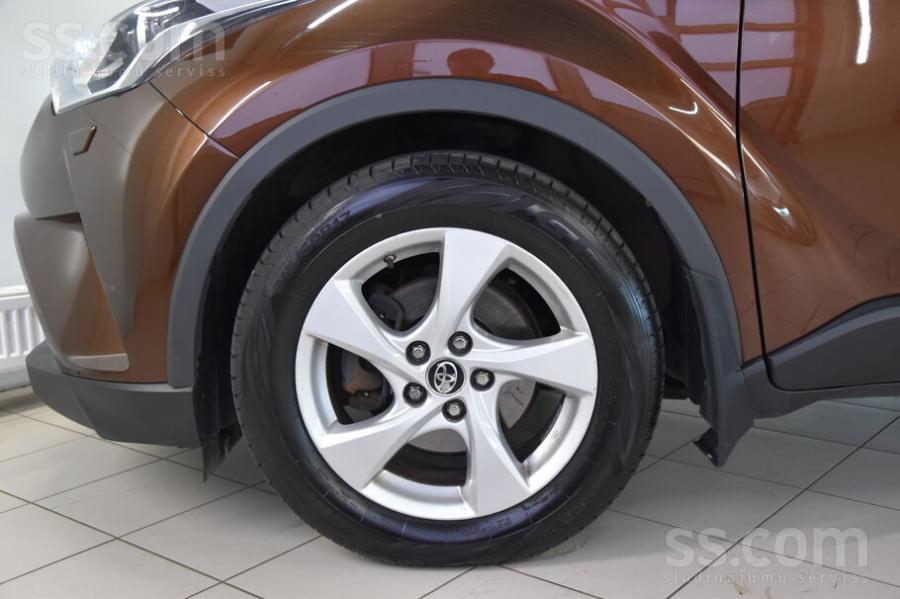 Brūns Toyota C-HR 2017 Rīga, ar dzinēja tilpumu 1.20 L un nobraukumu 112 tūkst. km par 14990 €, foto 12 vietnē AUTOMOTO.COM.LV