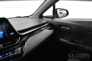 Brūns Toyota C-HR 2017 Rīga, ar dzinēja tilpumu 1.20 L un nobraukumu 112 tūkst. km par 14990 €, foto 14 vietnē AUTOMOTO.COM.LV