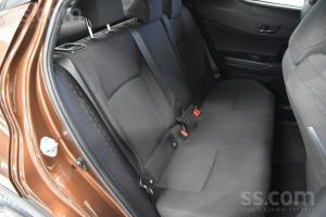 Brūns Toyota C-HR 2017 Rīga, ar dzinēja tilpumu 1.20 L un nobraukumu 112 tūkst. km par 14990 €, foto 18 vietnē AUTOMOTO.COM.LV
