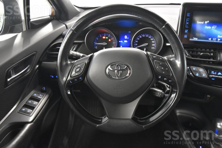Brūns Toyota C-HR 2017 Rīga, ar dzinēja tilpumu 1.20 L un nobraukumu 112 tūkst. km par 14990 €, foto 25 vietnē AUTOMOTO.COM.LV