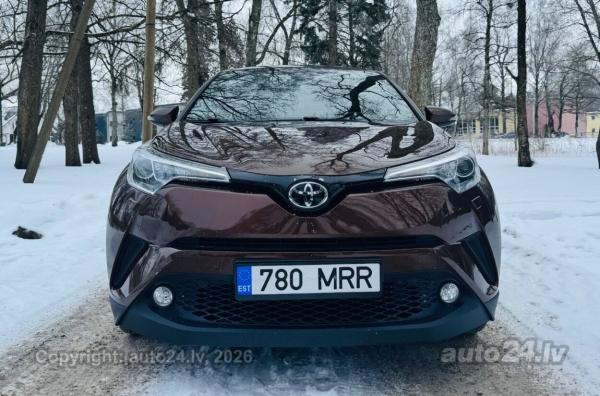 Brown Toyota C-HR 2018 in Tallinn, with an engine capacity of 1.20 L and mileage of 69 thousand km for 17990 €, photo 2 on AUTOMOTO.COM.LV