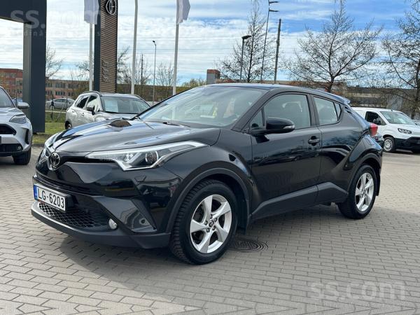 Коричневый Тойота C-HR 2018 в Лиепая, объемом двигателя 1.20 л и пробегом 107 тыс. км за 15400 €, фото 1 на AUTOMOTO.COM.LV