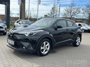 Коричневый Тойота C-HR 2018 в Лиепая, объемом двигателя 1.20 л и пробегом 107 тыс. км за 15400 €, фото  на AUTOMOTO.COM.LV