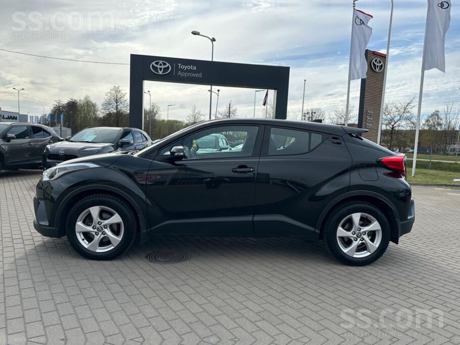 Коричневый Тойота C-HR 2018 в Лиепая, объемом двигателя 1.20 л и пробегом 107 тыс. км за 15400 €, фото 3 на AUTOMOTO.COM.LV