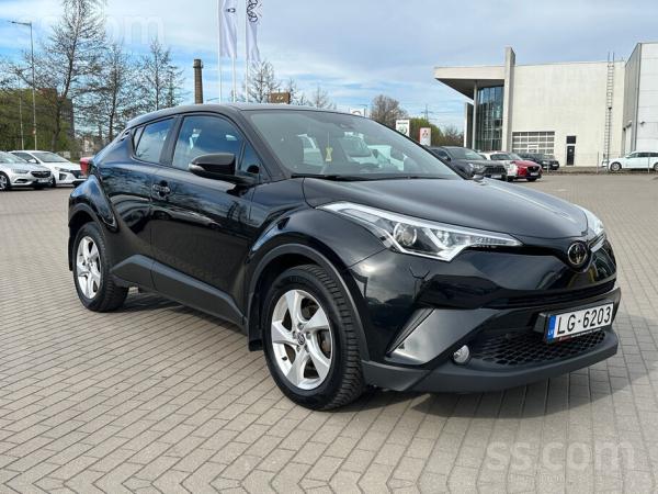 Коричневый Тойота C-HR 2018 в Лиепая, объемом двигателя 1.20 л и пробегом 107 тыс. км за 15400 €, фото 4 на AUTOMOTO.COM.LV