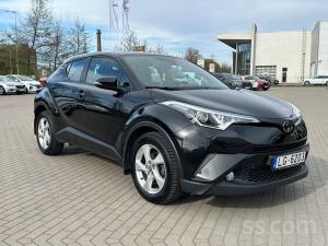 Коричневый Тойота C-HR 2018 в Лиепая, объемом двигателя 1.20 л и пробегом 107 тыс. км за 15400 €, фото 5 на AUTOMOTO.COM.LV