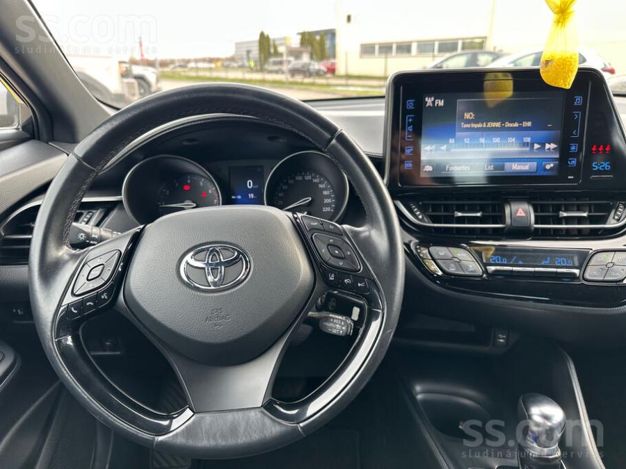 Коричневый Тойота C-HR 2018 в Лиепая, объемом двигателя 1.20 л и пробегом 107 тыс. км за 15400 €, фото 11 на AUTOMOTO.COM.LV