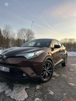 Коричневый Тойота C-HR 2019 в Каунас, объемом двигателя 1.80 л и пробегом 92 тыс. км за 18300 €, фото 5 на AUTOMOTO.COM.LV