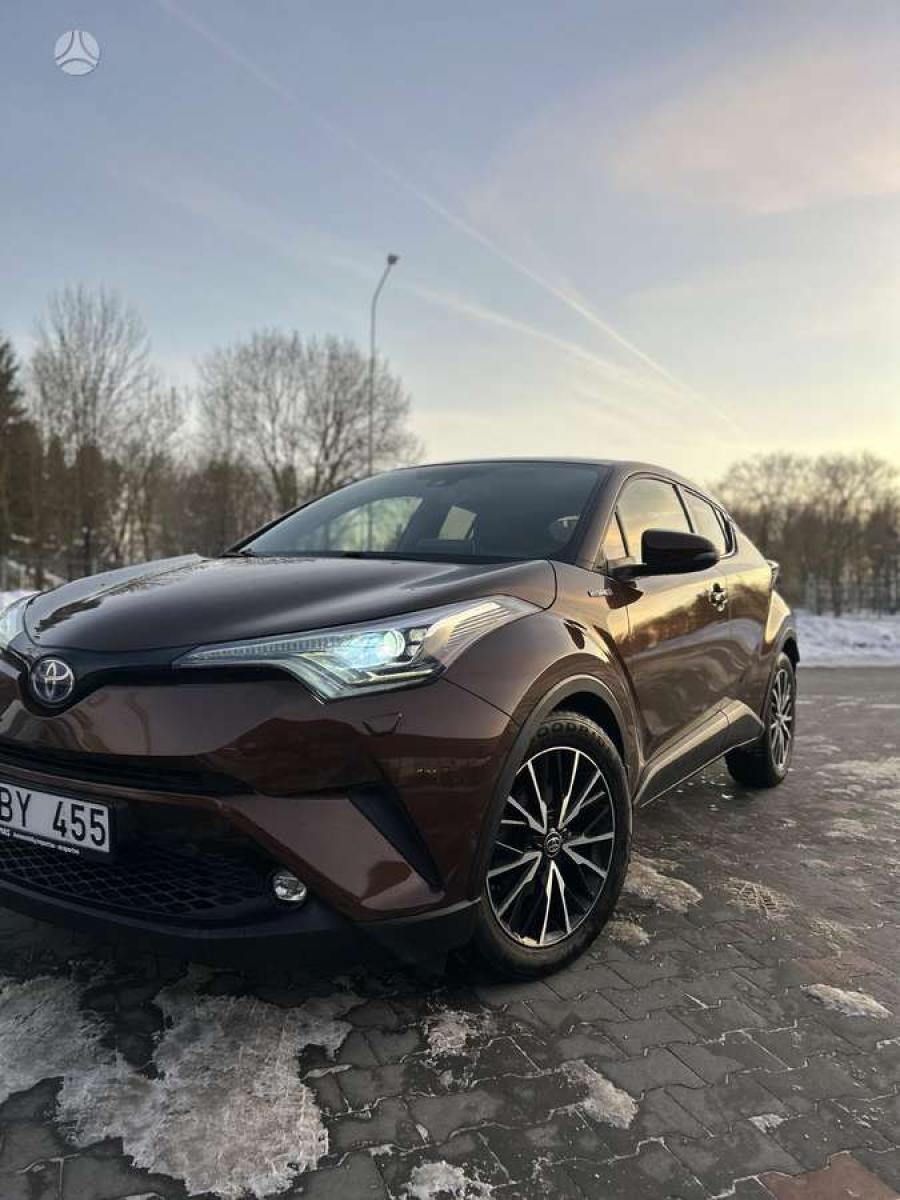 Коричневый Тойота C-HR 2019 в Каунас, объемом двигателя 1.80 л и пробегом 92 тыс. км за 18300 €, фото 5 на AUTOMOTO.COM.LV