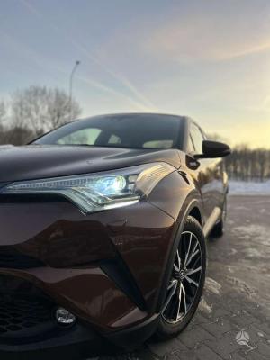 Коричневый Тойота C-HR 2019 в Каунас, объемом двигателя 1.80 л и пробегом 92 тыс. км за 18300 €, фото 7 на AUTOMOTO.COM.LV