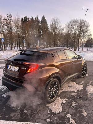 Коричневый Тойота C-HR 2019 в Каунас, объемом двигателя 1.80 л и пробегом 92 тыс. км за 18300 €, фото 27 на AUTOMOTO.COM.LV