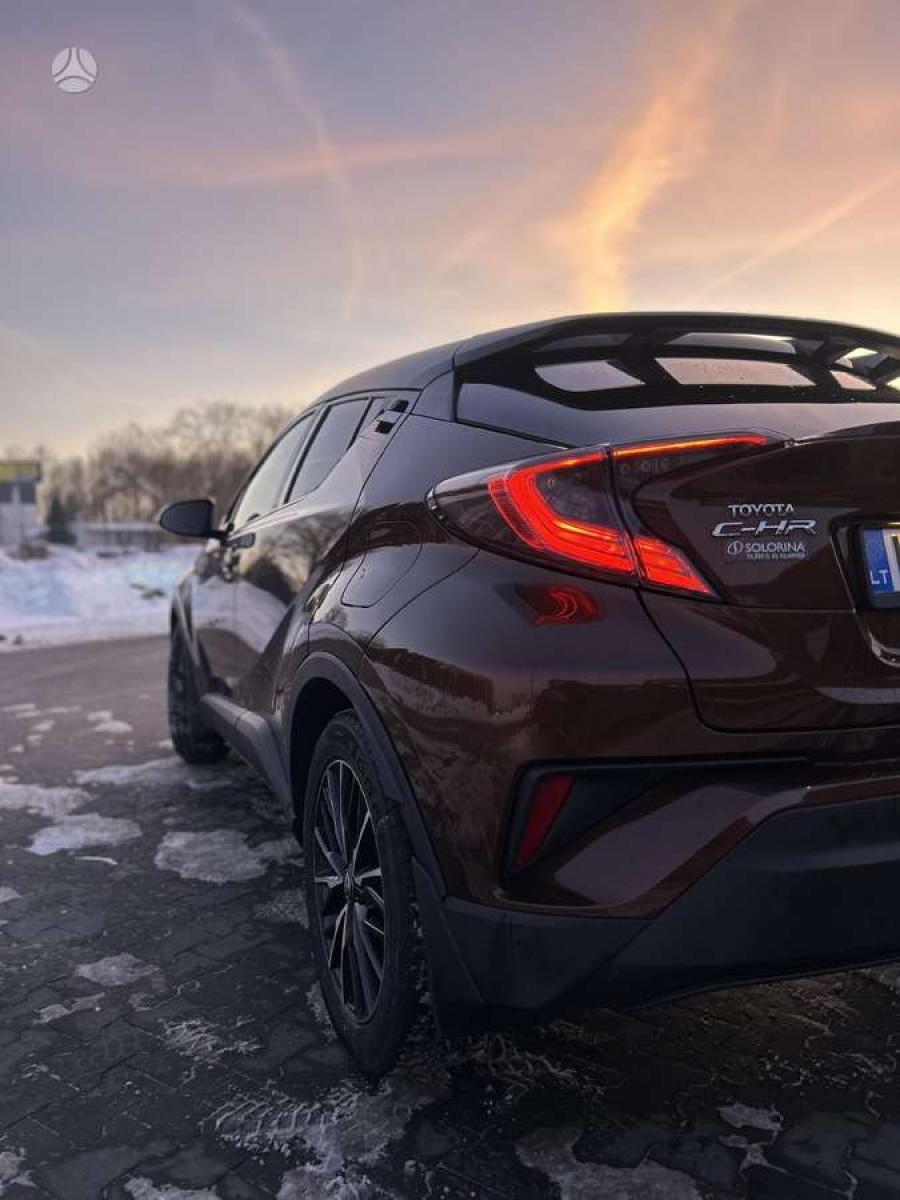Коричневый Тойота C-HR 2019 в Каунас, объемом двигателя 1.80 л и пробегом 92 тыс. км за 18300 €, фото 34 на AUTOMOTO.COM.LV