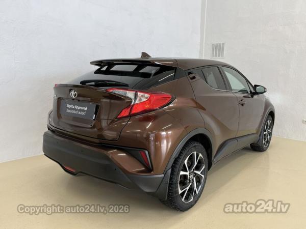 Коричневый Тойота C-HR 2019 в Раквере, объемом двигателя 1.20 л и пробегом 88 тыс. км за 15490 €, фото 2 на AUTOMOTO.COM.LV