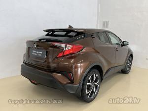 Brūns Toyota C-HR 2019 Rakvere, ar dzinēja tilpumu 1.20 L un nobraukumu 88 tūkst. km par 15490 €, foto 2 vietnē AUTOMOTO.COM.LV