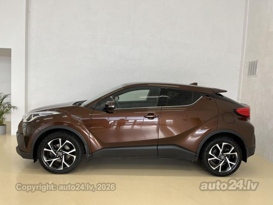 Brūns Toyota C-HR 2019 Rakvere, ar dzinēja tilpumu 1.20 L un nobraukumu 88 tūkst. km par 15490 €, foto 3 vietnē AUTOMOTO.COM.LV