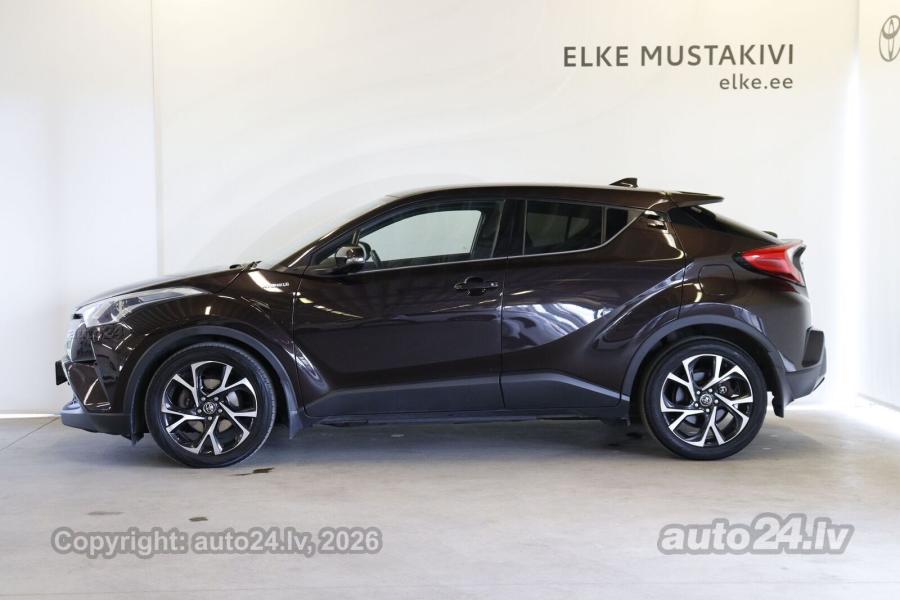 Коричневый Тойота C-HR 2019 в Таллин, объемом двигателя 1.80 л и пробегом 135 тыс. км за 15990 €, фото 4 на AUTOMOTO.COM.LV