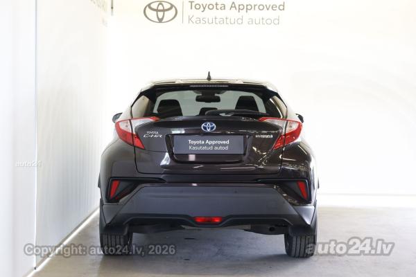 Brown Toyota C-HR 2019 in Tallinn, with an engine capacity of 1.80 L and mileage of 135 thousand km for 15990 €, photo 4 on AUTOMOTO.COM.LV
