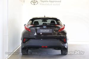 Коричневый Тойота C-HR 2019 в Таллин, объемом двигателя 1.80 л и пробегом 135 тыс. км за 15990 €, фото 5 на AUTOMOTO.COM.LV