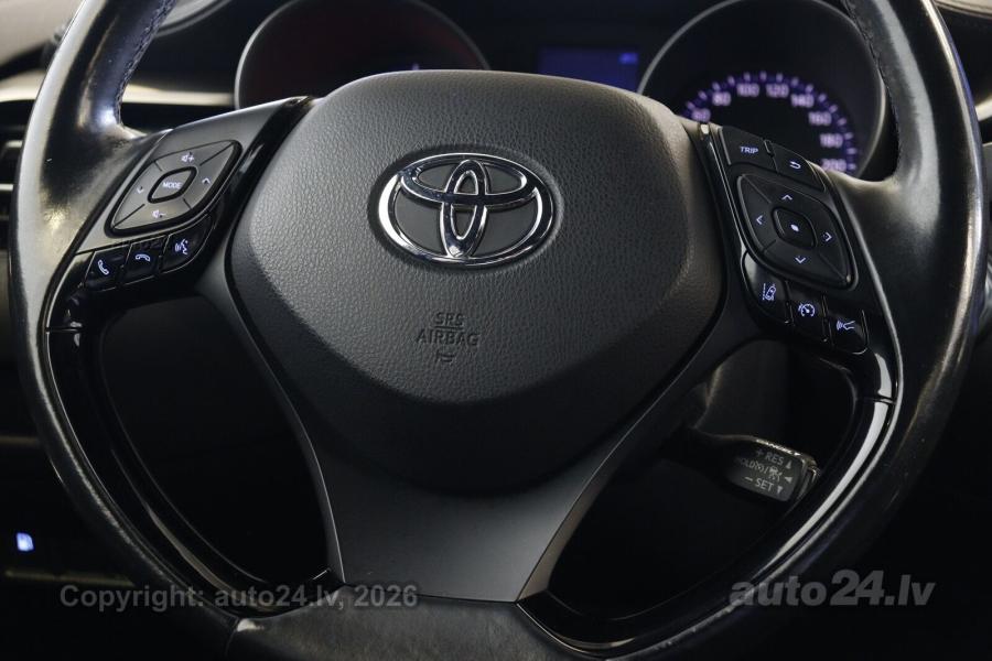 Коричневый Тойота C-HR 2019 в Таллин, объемом двигателя 1.80 л и пробегом 135 тыс. км за 15990 €, фото 13 на AUTOMOTO.COM.LV