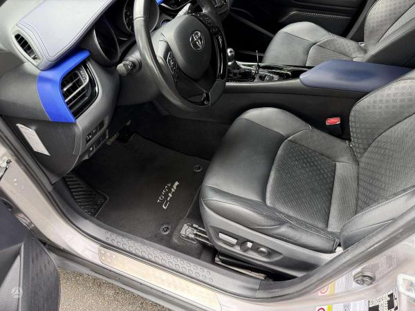 Brūns Toyota C-HR 2020 Šauļi, ar dzinēja tilpumu 2.00 L un nobraukumu 170 tūkst. km par 19200 €, foto 8 vietnē AUTOMOTO.COM.LV