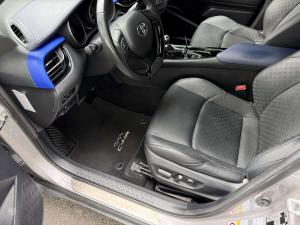 Brown Toyota C-HR 2020 in Siauliai, with an engine capacity of 2.00 L and mileage of 170 thousand km for 19200 €, photo 9 on AUTOMOTO.COM.LV