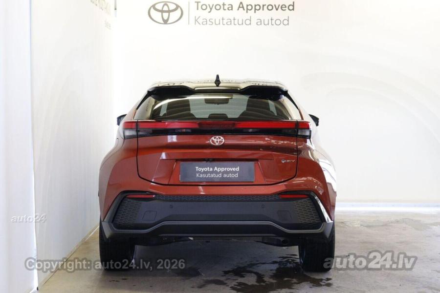 Brūns Toyota C-HR 2025 Tallina, ar dzinēja tilpumu 1.80 L un nobraukumu 8 tūkst. km par 38990 €, foto 4 vietnē AUTOMOTO.COM.LV