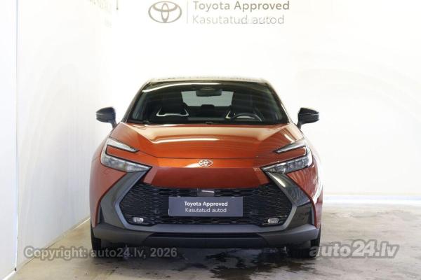 Brown Toyota C-HR 2025 in Tallinn, with an engine capacity of 1.80 L and mileage of 8 thousand km for 38990 €, photo 5 on AUTOMOTO.COM.LV
