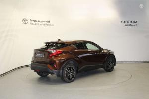 Brown Toyota C-HR 2016 in Kaunas, with an engine capacity of 1.20 L and mileage of 140 thousand km for 15900 €, photo 3 on AUTOMOTO.COM.LV