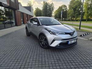 Toyota C-HR 2016 in Ukmerge, with an engine capacity of 1.80 L and mileage of 229 thousand km for 12700 €, photo  on AUTOMOTO.COM.LV