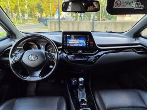 Toyota C-HR 2016 in Ukmerge, with an engine capacity of 1.80 L and mileage of 229 thousand km for 12700 €, photo 16 on AUTOMOTO.COM.LV