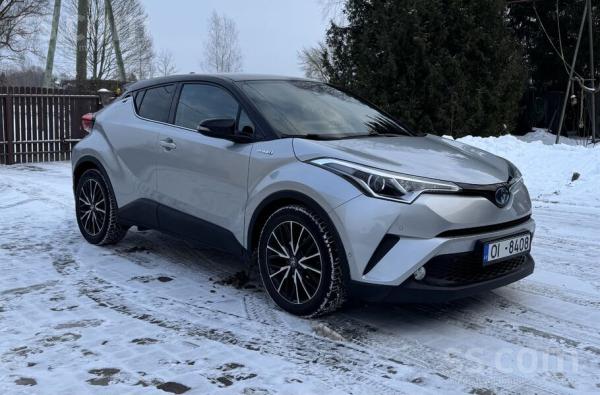 Toyota C-HR 2017 in Jelgava, with an engine capacity of 1.80 L and mileage of 168 thousand km for 16800 €, photo 2 on AUTOMOTO.COM.LV