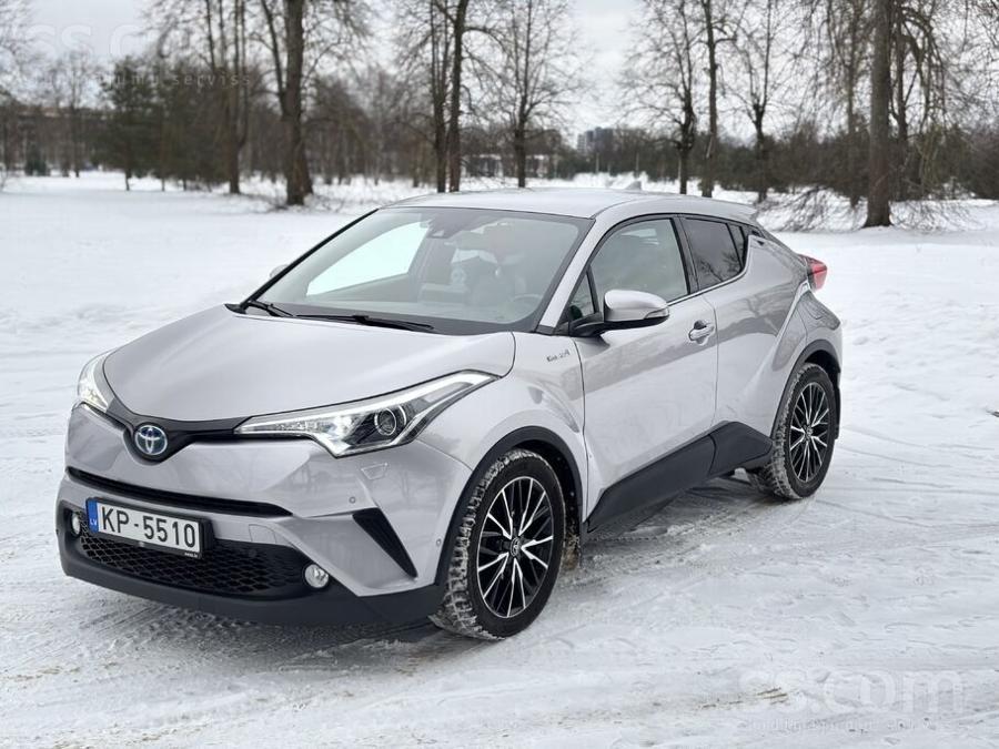 Toyota C-HR 2017 Rīga, ar dzinēja tilpumu 1.80 L un nobraukumu 117 tūkst. km par 16800 €, foto 1 vietnē AUTOMOTO.COM.LV