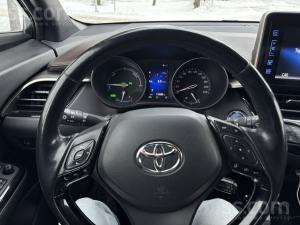 Toyota C-HR 2017 Rīga, ar dzinēja tilpumu 1.80 L un nobraukumu 117 tūkst. km par 16800 €, foto 7 vietnē AUTOMOTO.COM.LV