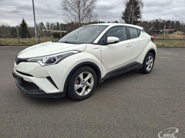 Тойота C-HR 2017 в Вильнюс, объемом двигателя 1.80 л и пробегом 141 тыс. км за 16000 €, фото 3 на AUTOMOTO.COM.LV