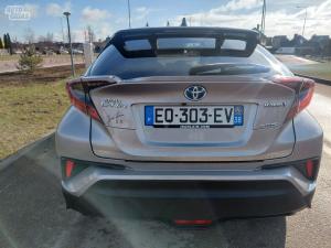 Toyota C-HR 2017 in Taurage, with an engine capacity of 1.80 L and mileage of 162 thousand km for 14900 €, photo 6 on AUTOMOTO.COM.LV