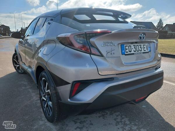 Тойота C-HR 2017 в Таураге, объемом двигателя 1.80 л и пробегом 162 тыс. км за 14900 €, фото 6 на AUTOMOTO.COM.LV