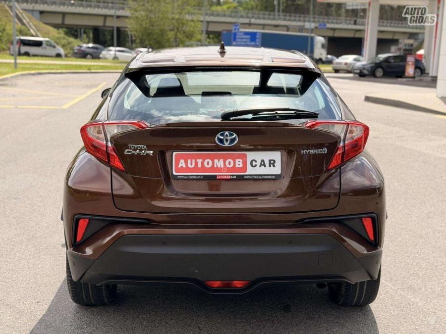 Тойота C-HR 2017 в Вильнюс, объемом двигателя 1.80 л и пробегом 117 тыс. км за 17350 €, фото 6 на AUTOMOTO.COM.LV
