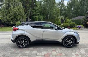 Toyota C-HR 2017 in Jelgava, with an engine capacity of 1.80 L and mileage of 168 thousand km for 16200 €, photo 4 on AUTOMOTO.COM.LV
