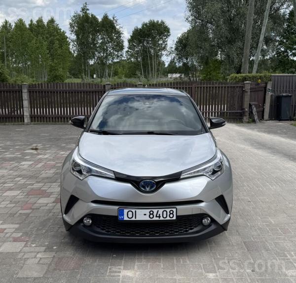 Toyota C-HR 2017 in Jelgava, with an engine capacity of 1.80 L and mileage of 168 thousand km for 16200 €, photo 7 on AUTOMOTO.COM.LV