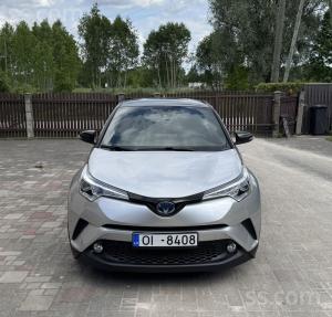 Toyota C-HR 2017 in Jelgava, with an engine capacity of 1.80 L and mileage of 168 thousand km for 16200 €, photo 8 on AUTOMOTO.COM.LV