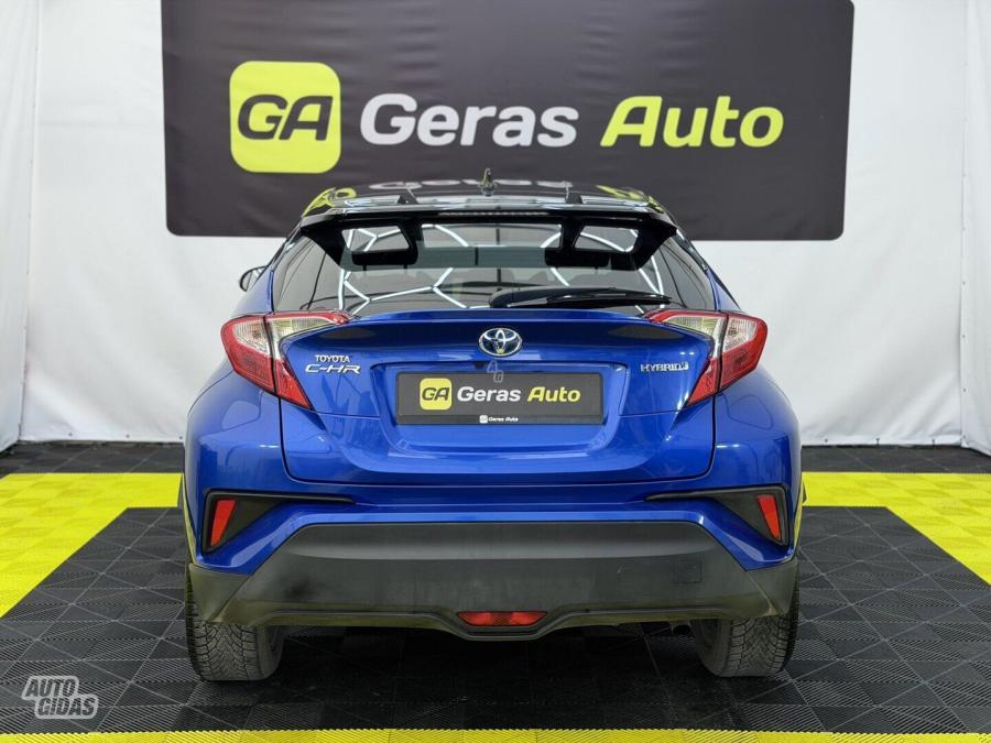Тойота C-HR 2017 в Авиженяй, объемом двигателя 1.80 л и пробегом 214 тыс. км за 14700 €, фото 6 на AUTOMOTO.COM.LV