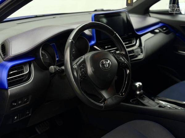 Тойота C-HR 2017 в Авиженяй, объемом двигателя 1.80 л и пробегом 214 тыс. км за 14700 €, фото 9 на AUTOMOTO.COM.LV