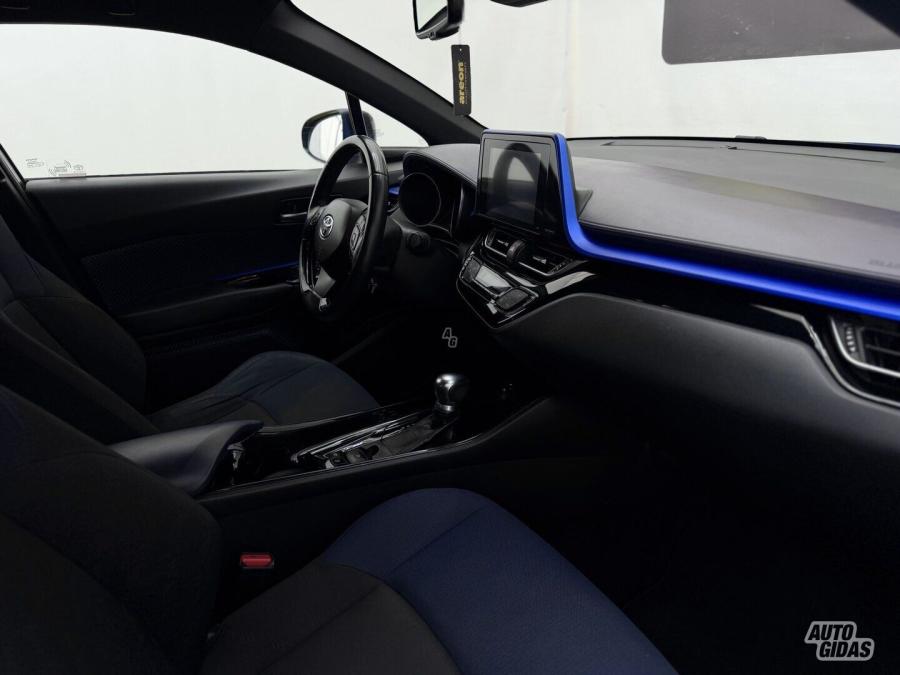 Тойота C-HR 2017 в Авиженяй, объемом двигателя 1.80 л и пробегом 214 тыс. км за 14700 €, фото 16 на AUTOMOTO.COM.LV