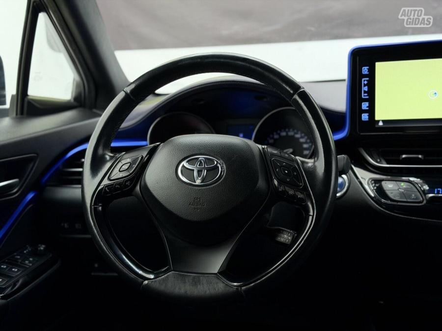Тойота C-HR 2017 в Авиженяй, объемом двигателя 1.80 л и пробегом 214 тыс. км за 14700 €, фото 18 на AUTOMOTO.COM.LV
